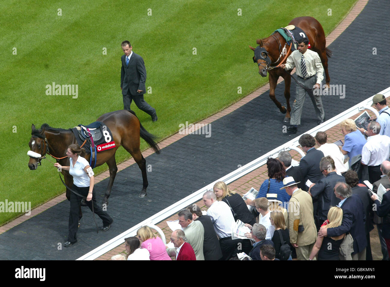 Oaks day races hi-res stock photography and images - Alamy