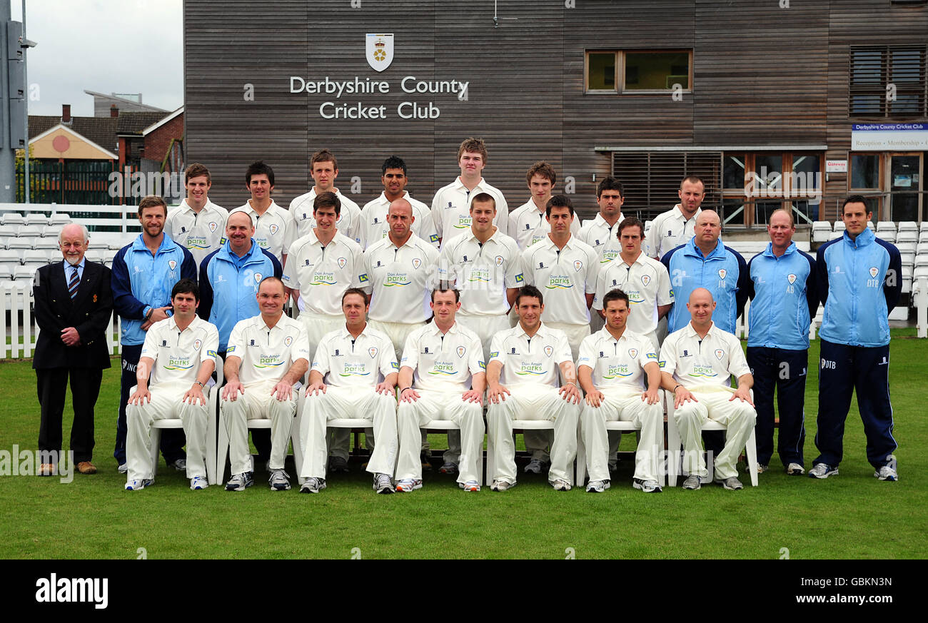 Derbyshire county cricket team photocall hi-res stock photography and ...