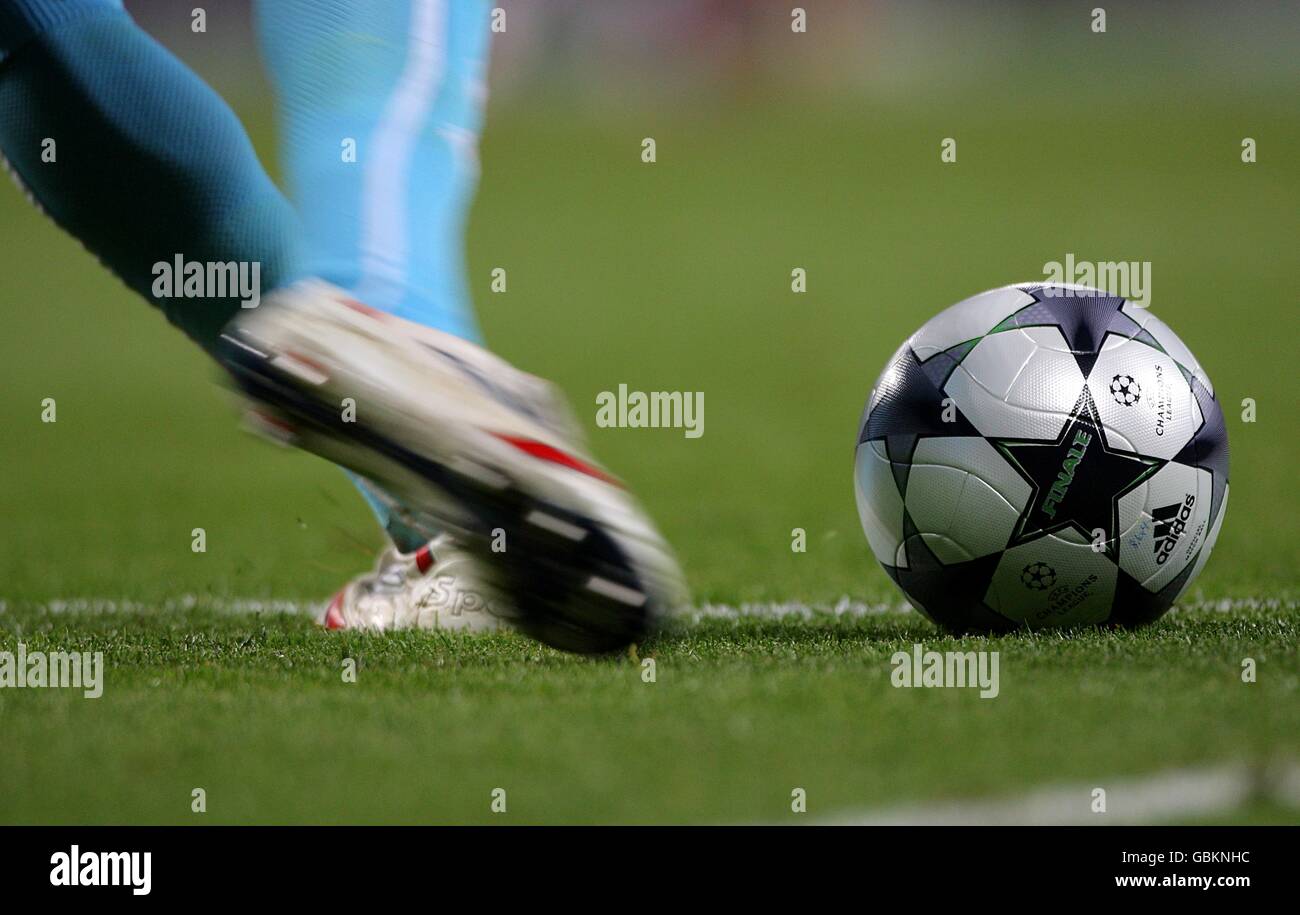 Goalkeeper takes goal kick hi-res stock photography and images - Alamy