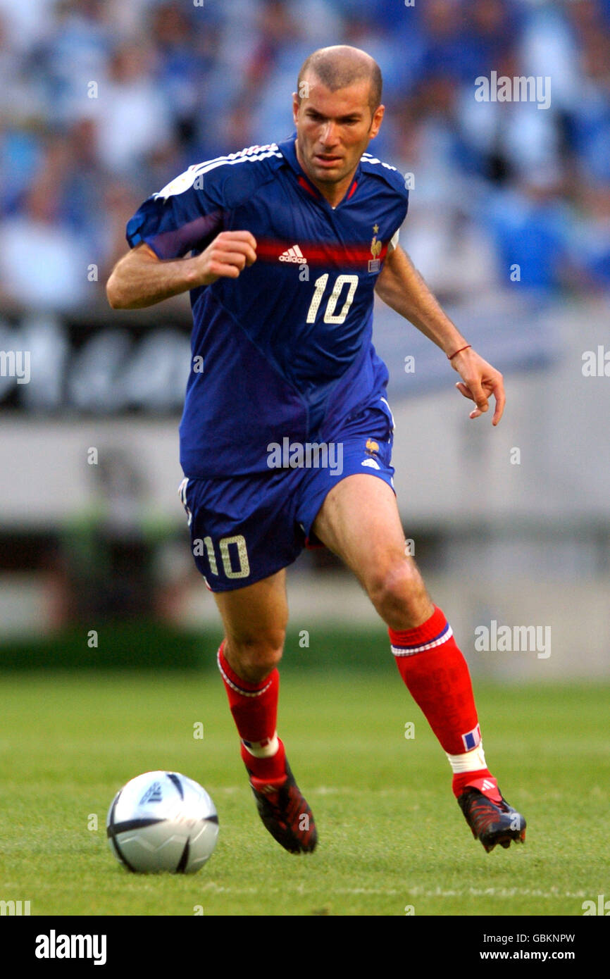 Soccer - UEFA European Championship 2004 - Quarter Finals - France v ...