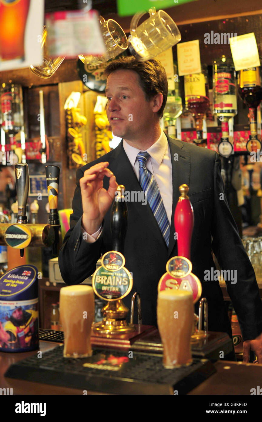 Vulcan pub hi-res stock photography and images - Alamy