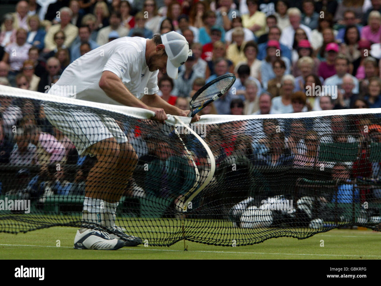 Tennis - Wimbledon 2004 - Men's Final - Roger Federer v Andy Roddick ...