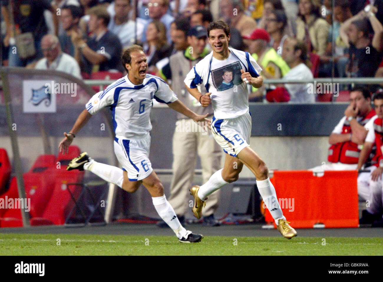 Football euro 2004 gwe eurohistory euro2008 euro2012history ...