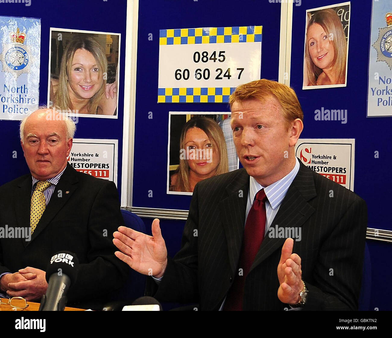 Left right peter lawrence father claudia lawrence hi-res stock ...