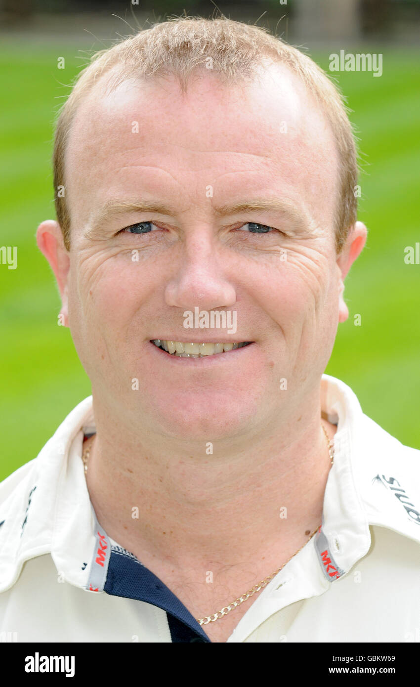 Cricket shaun udal hi-res stock photography and images - Alamy