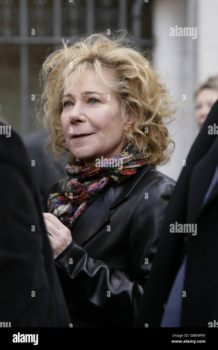 Zoe Wanamaker attending a Service of Thanksgiving for the life of Paul ...