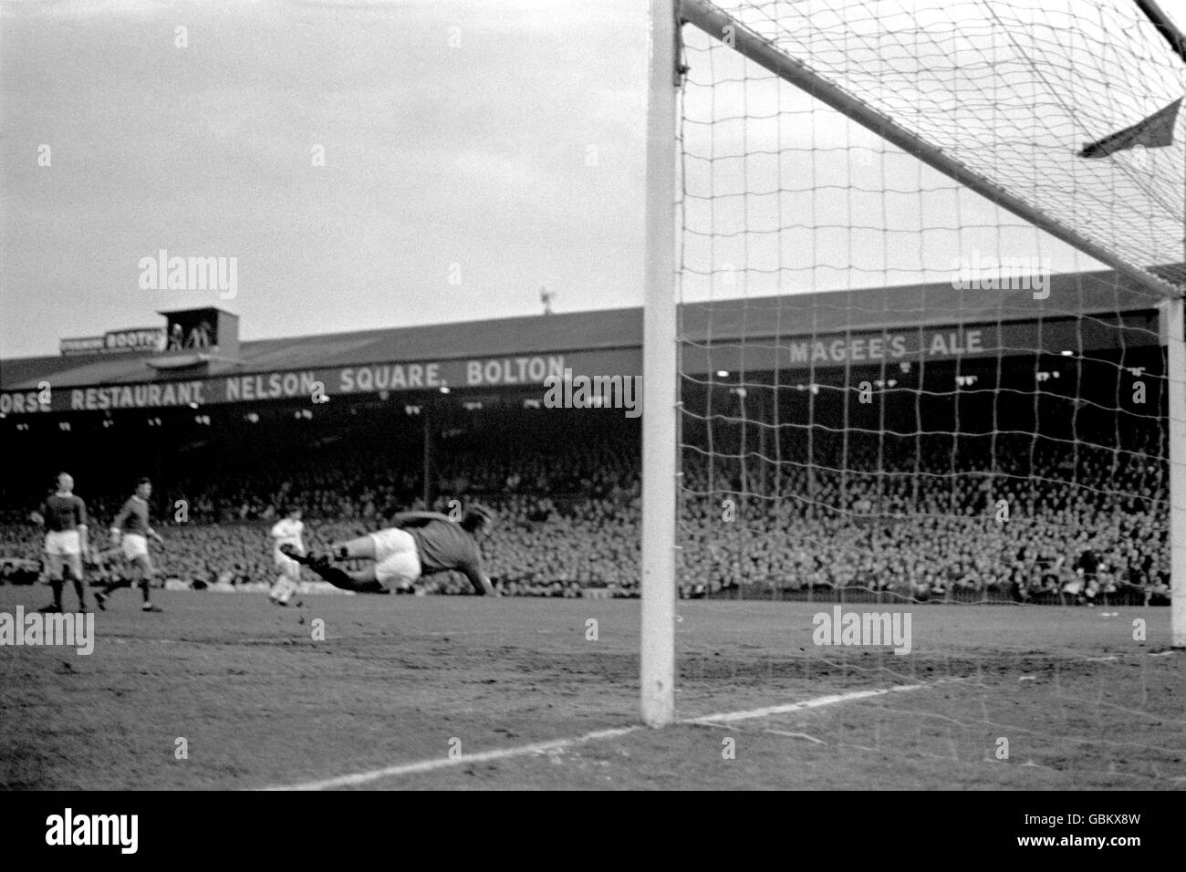 Manchester United goalkeeper Alex Stepney dives in vain as the winning ...