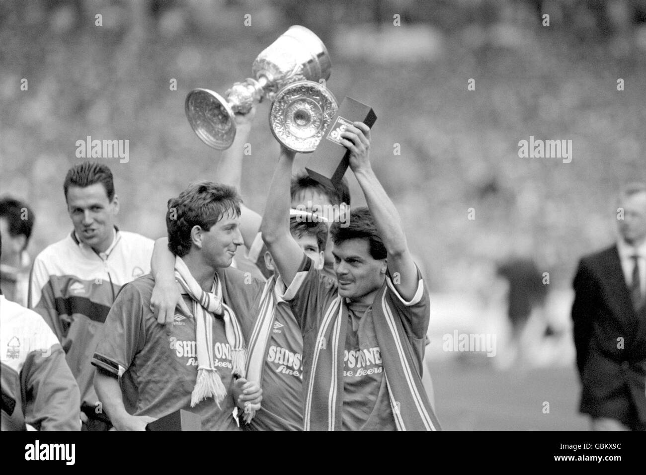 (L-R) Nottingham Forest's Garry Parker, Brian Laws and Steve Hodge ...