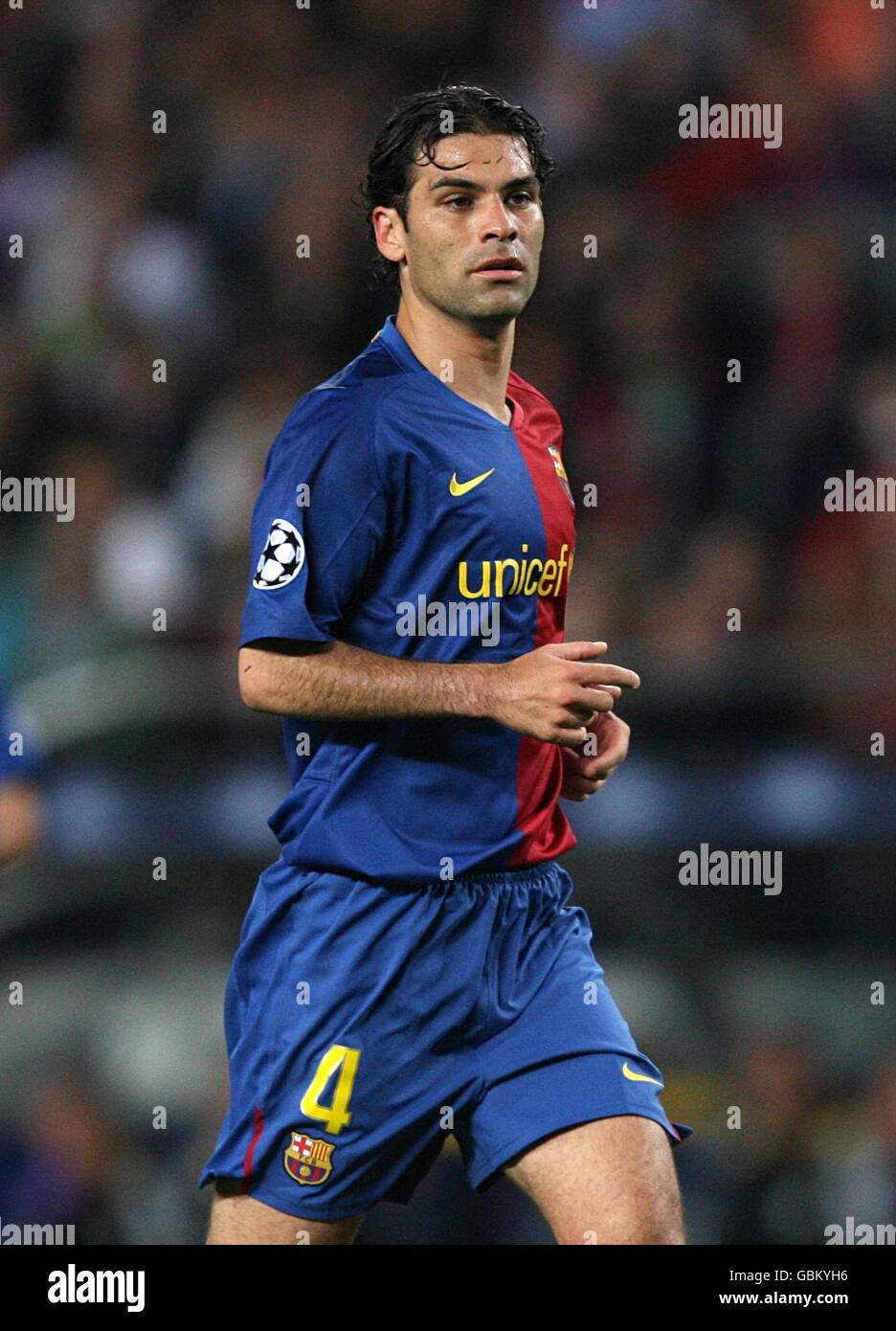 Nou camp rafael marquez hi-res stock photography and images - Alamy