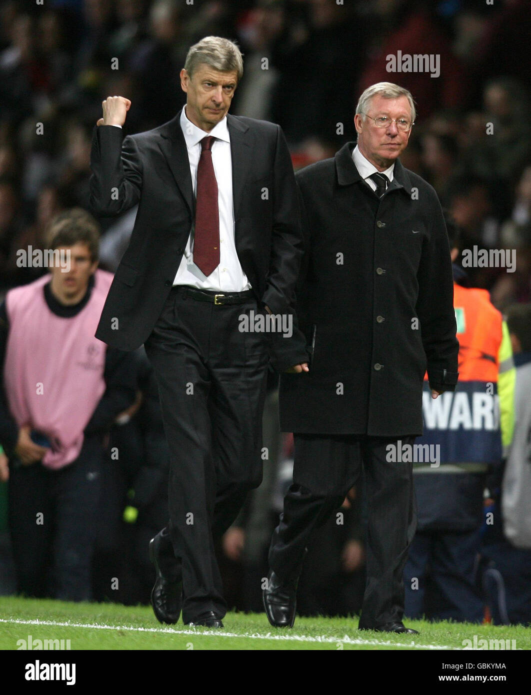 Full length managers football man utd hi-res stock photography and ...