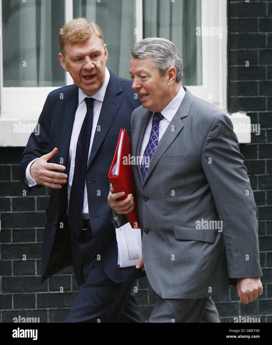 Chief medical officer liam donaldson hi-res stock photography and ...