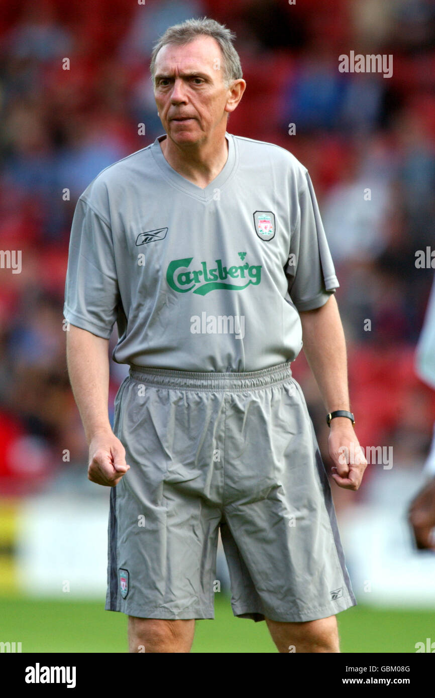 Soccer - Friendly - Wrexham v Liverpool Stock Photo - Alamy