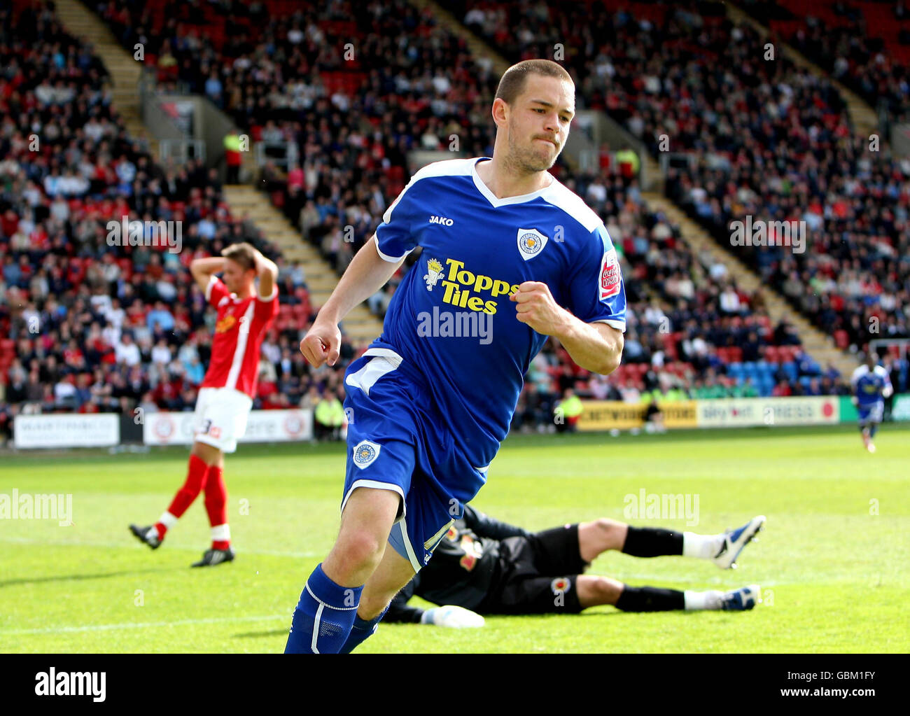 Leicester citys players celebrate matty fryatt goal hi-res stock ...