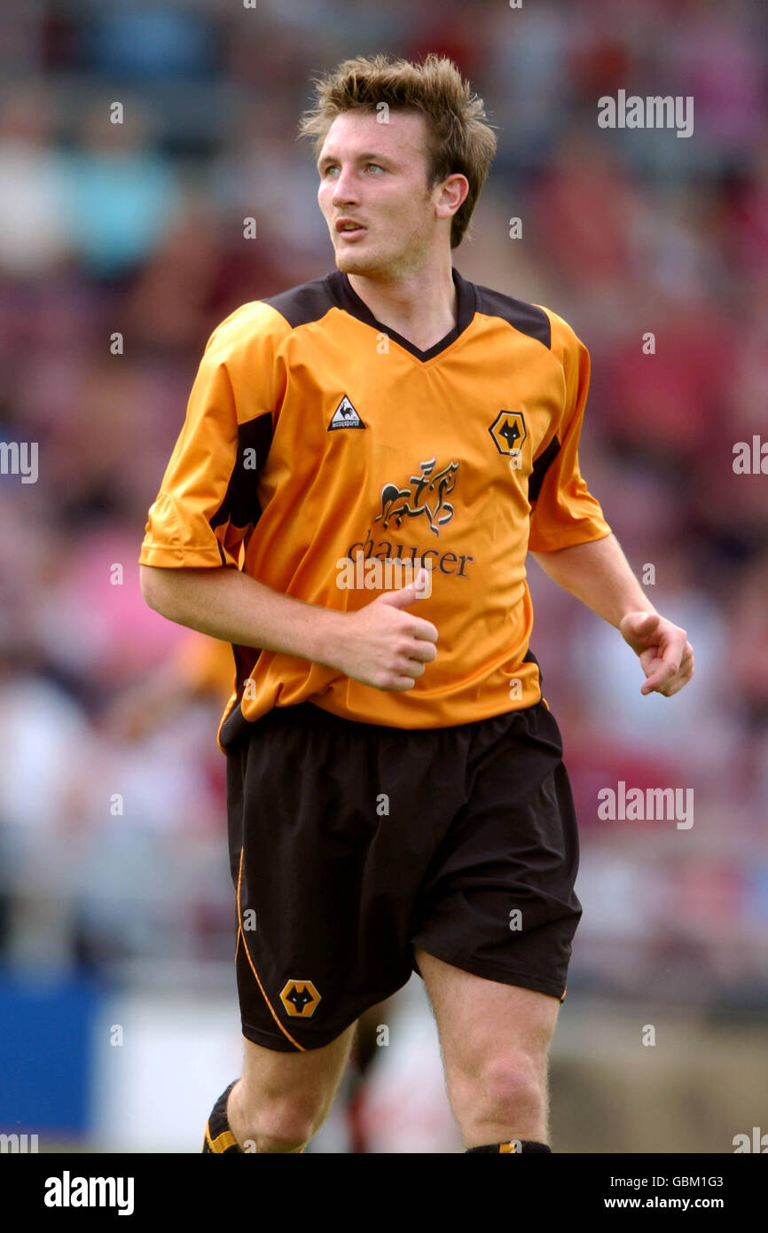 Wolverhampton wanderers lee naylor hi-res stock photography and images ...