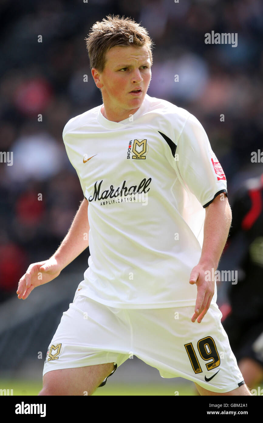 Soccer - Coca-Cola Football League One - Milton Keynes Dons v Walsall ...