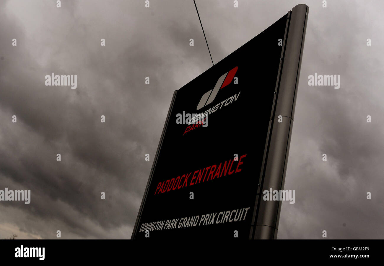 Paddock entrance sign donington park race track hi-res stock ...