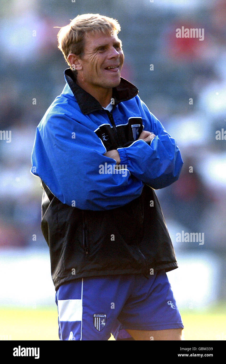 Gillingham player manager andy hessenthaler hi-res stock photography ...