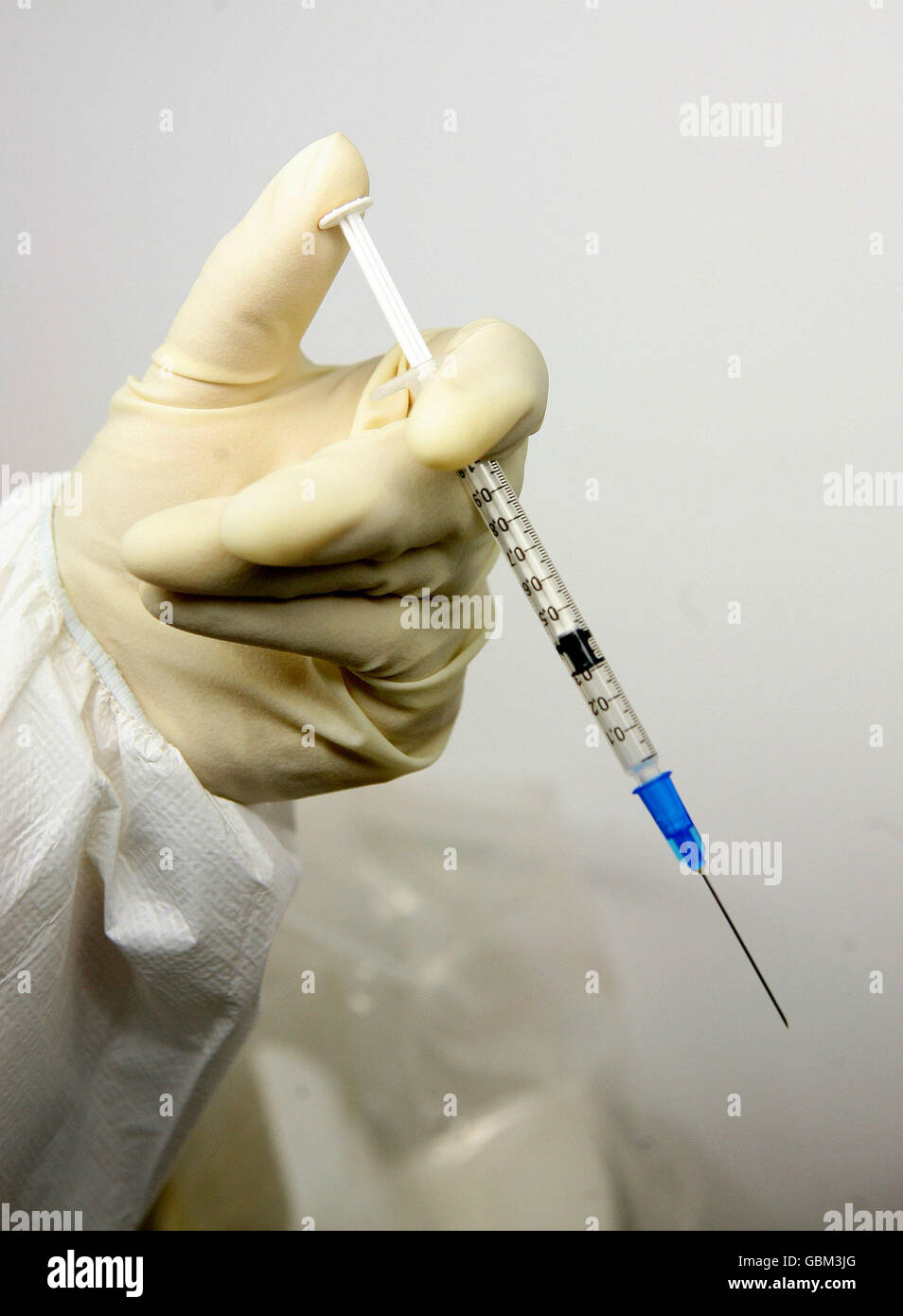 A general view of a hypodermic needle Stock Photo - Alamy
