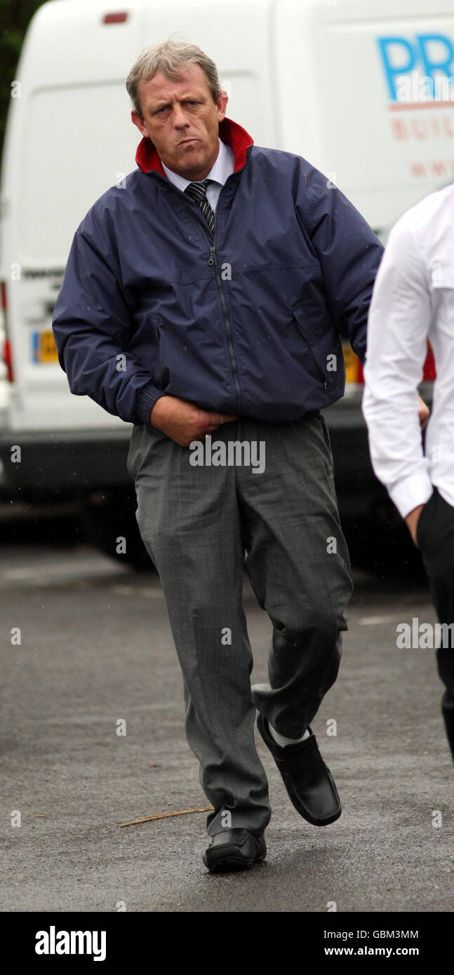 James gray arrives magistrates court in bicester hi-res stock ...
