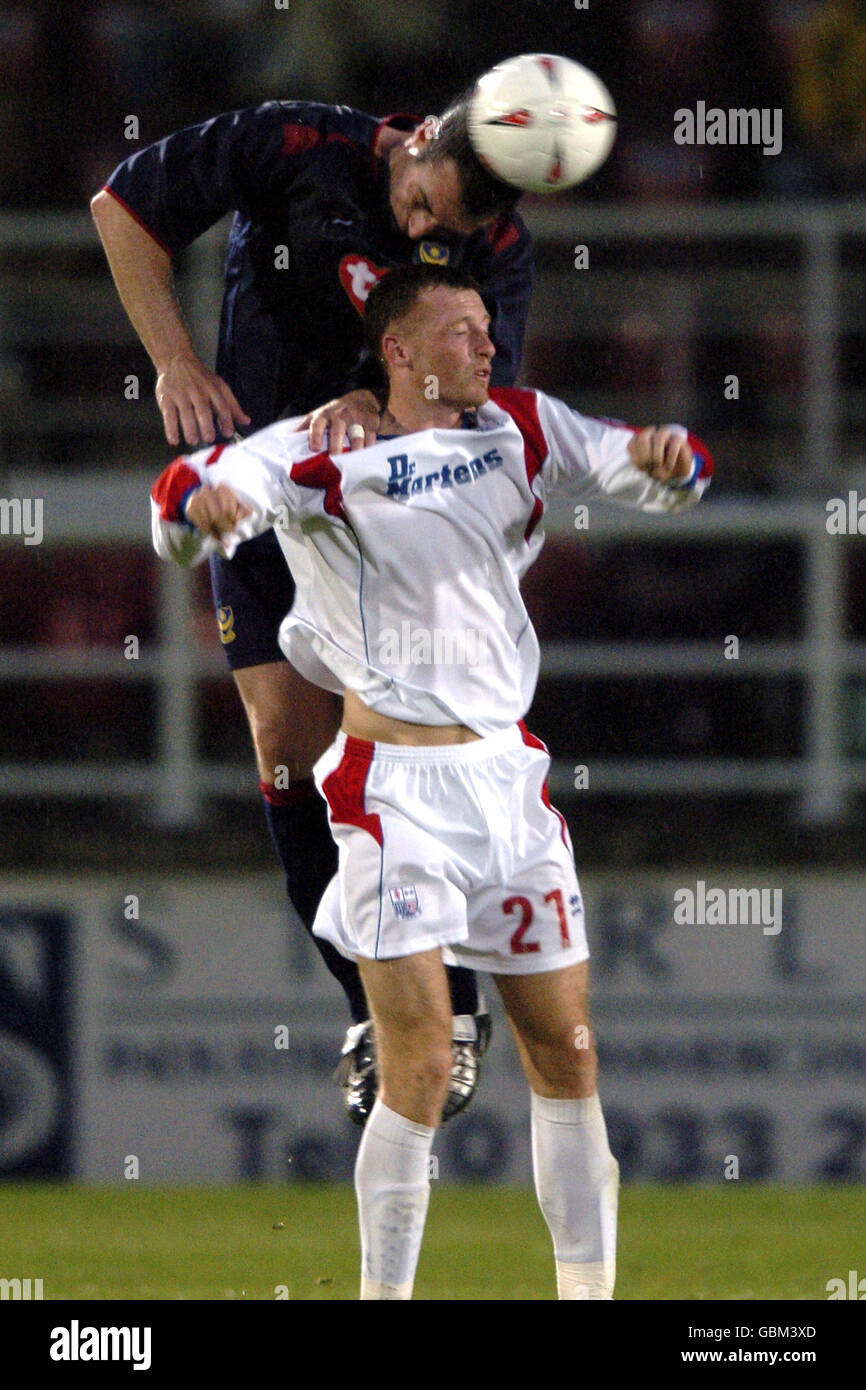 Rushden & Diamonds' Craig Dove and Portsmouth's David Unsworth Stock ...