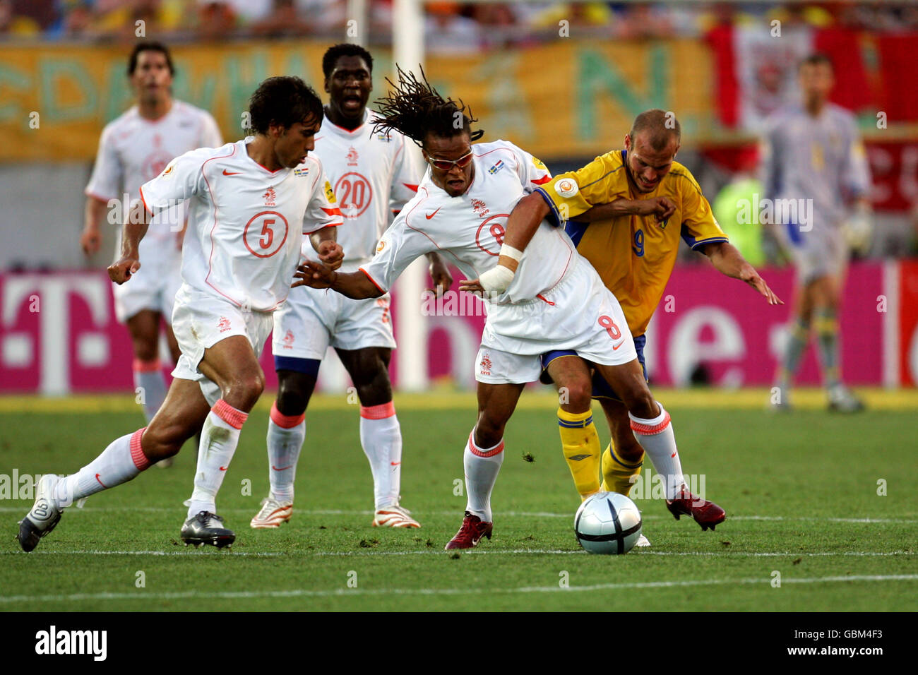 Soccer - UEFA European Championship 2004 - Quarter Finals - Sweden v ...