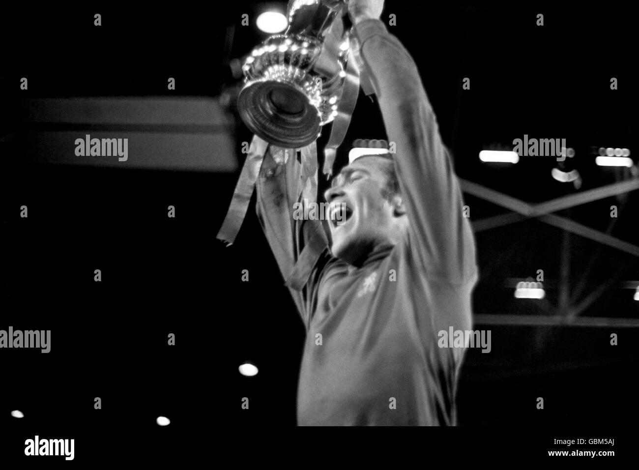 Chelsea cup 2 Black and White Stock Photos & Images - Alamy