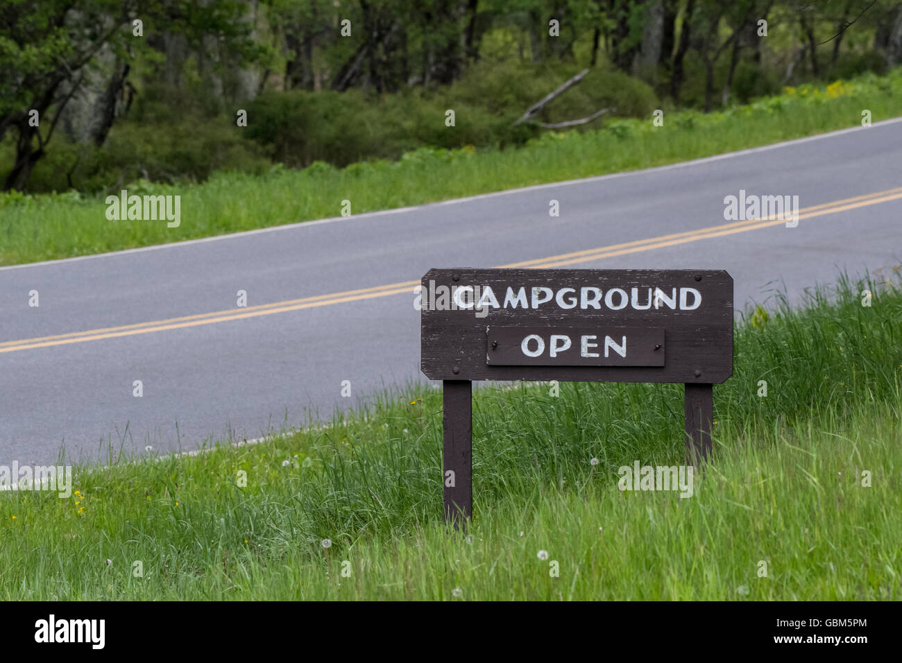 Campground Open Sign in summer Stock Photo - Alamy