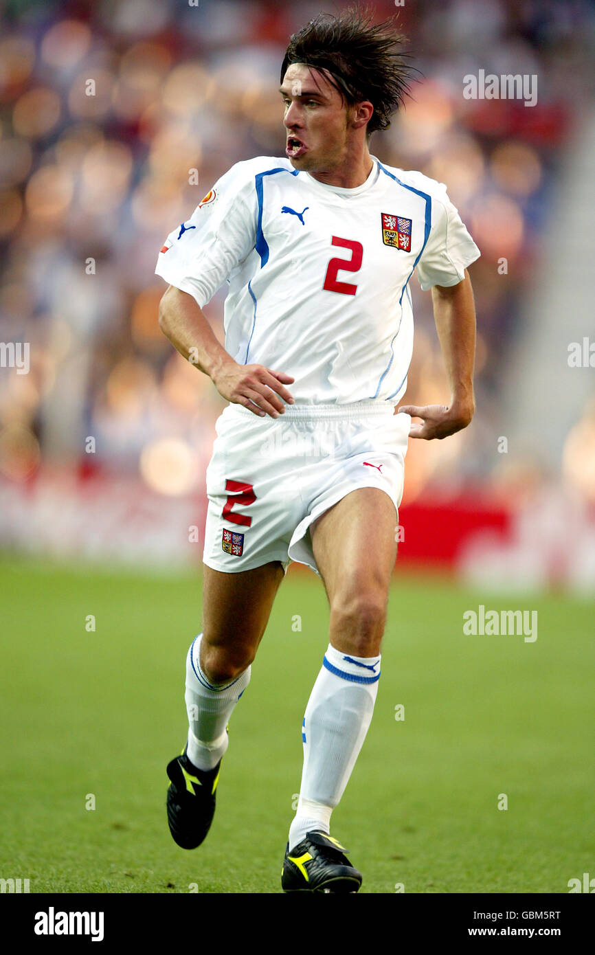 Uefa euro 2004 greece final hi-res stock photography and images - Alamy