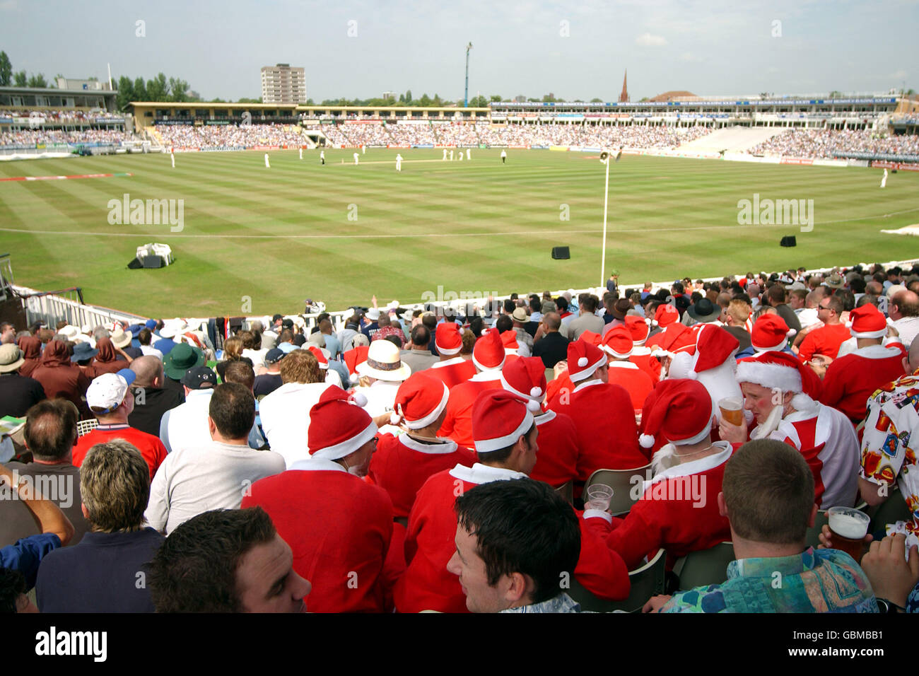 Cricket fans fancy dress hi-res stock photography and images - Alamy