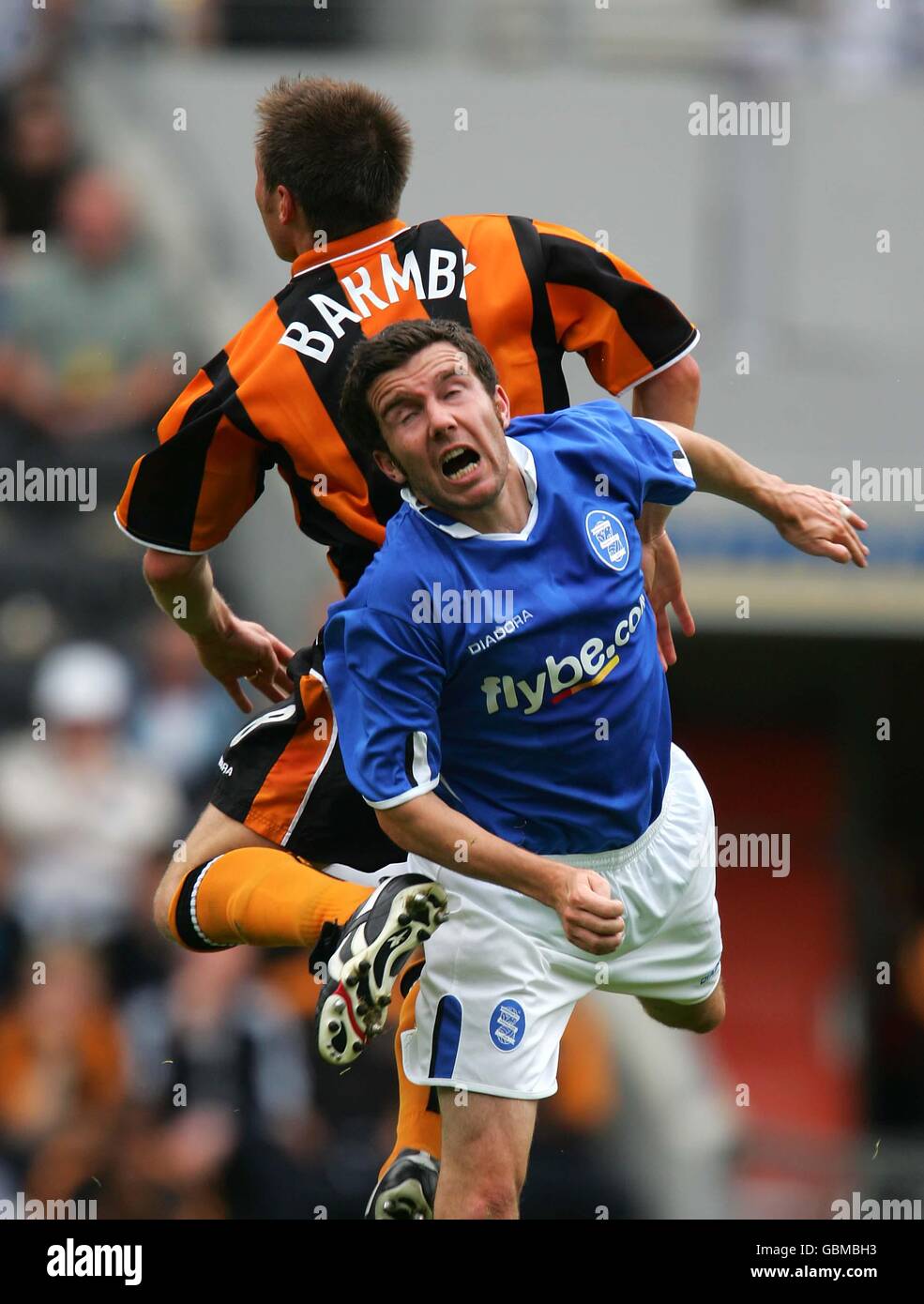 Hull City's Nick Barmby and Birmingham City's Muzzy Izzet Stock Photo ...