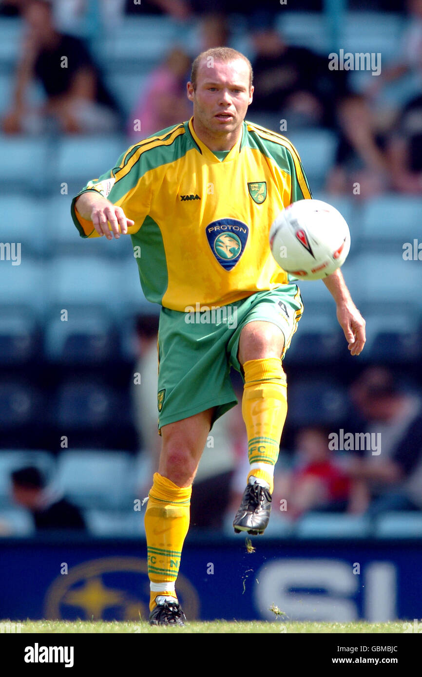 Simon charlton norwich hi-res stock photography and images - Alamy