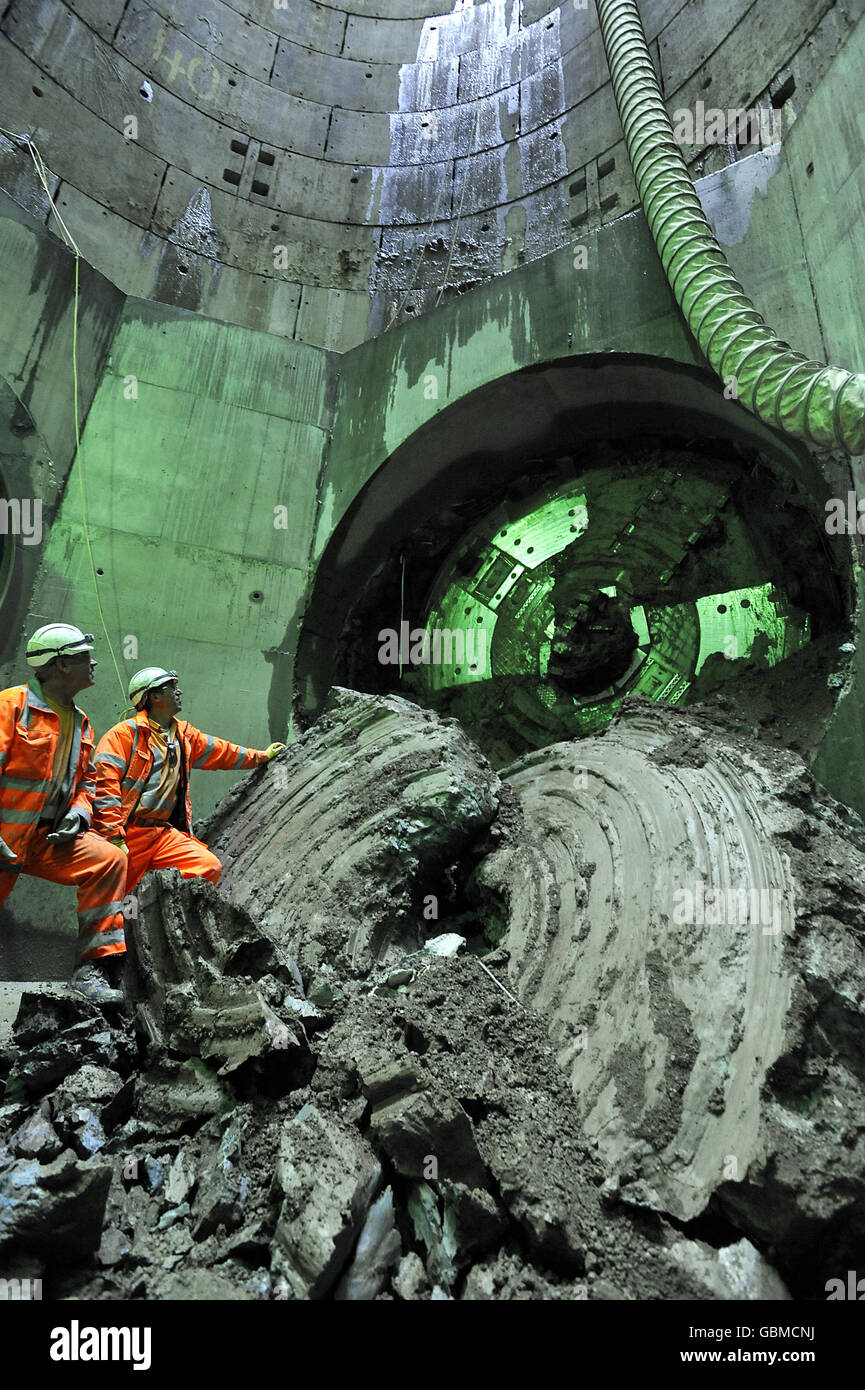 Yard Foreman Mike Smiejkowski (right) and General Foreman Mark Gamble ...