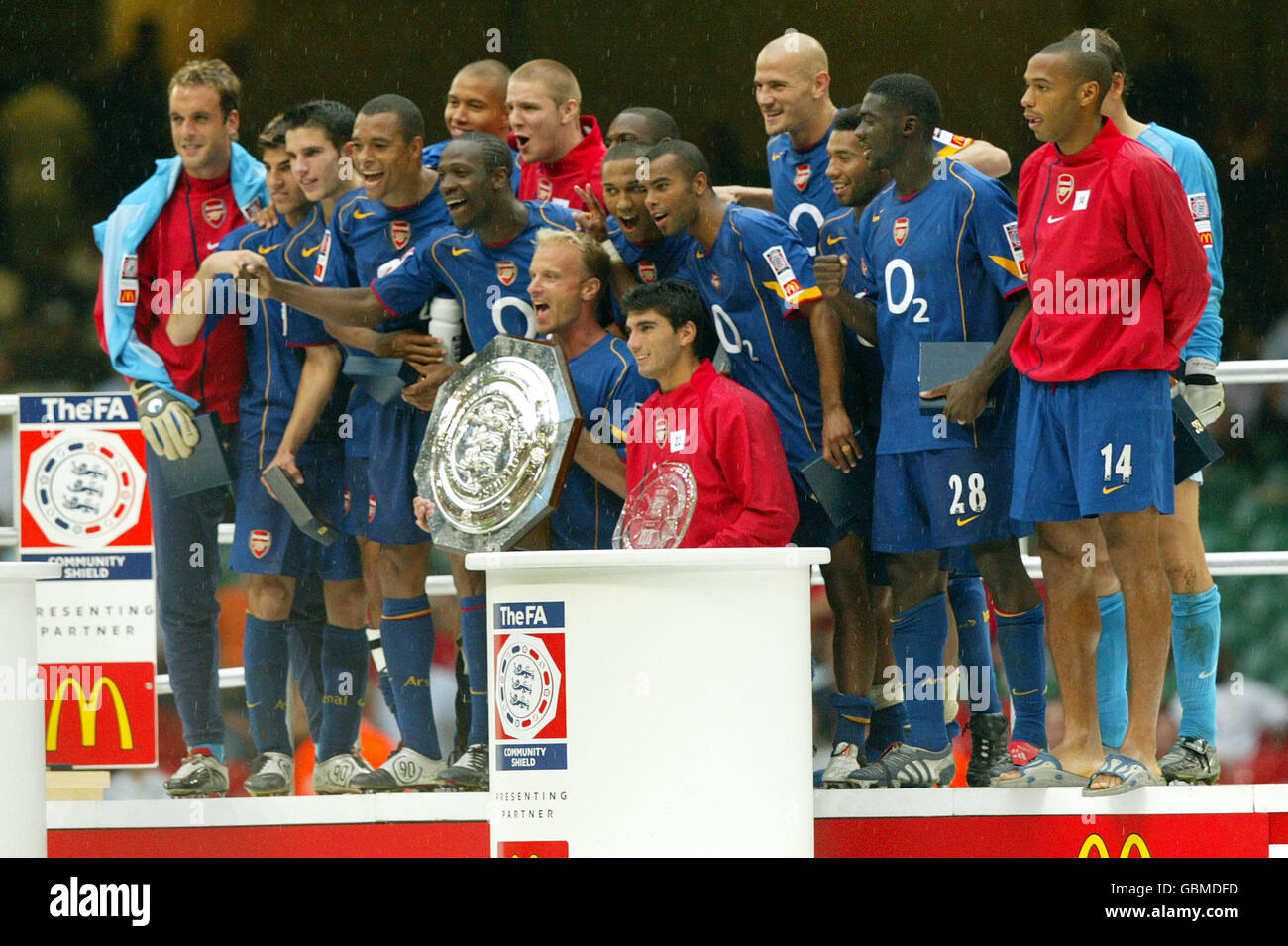 Celebrate winning fa community shield hi-res stock photography and ...