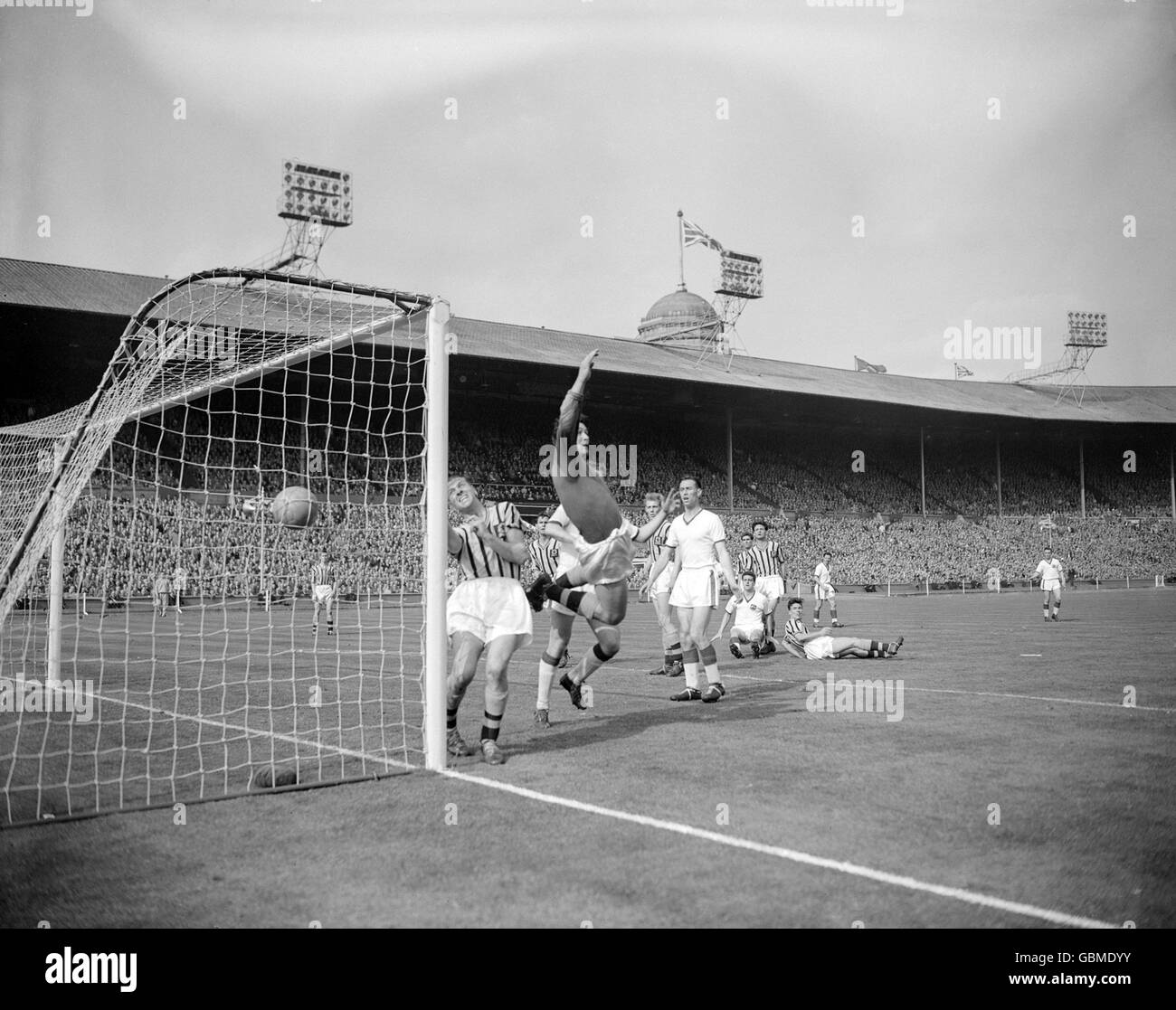 Final sitting Black and White Stock Photos & Images - Alamy