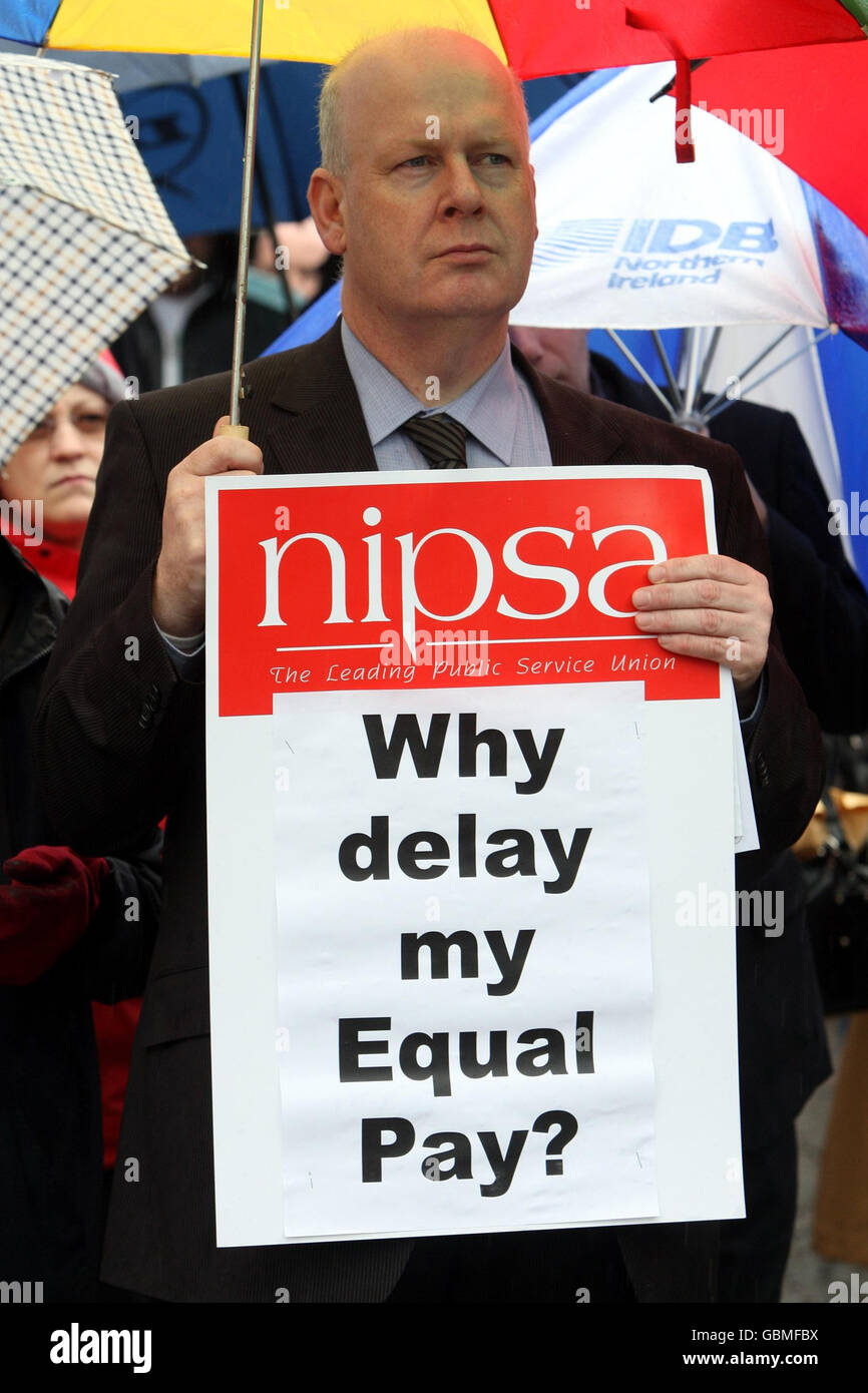 Equal pay protest Stock Photo - Alamy