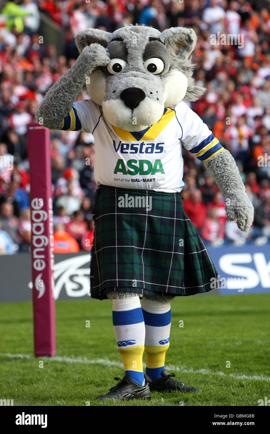 Warrington wolves mascot hi-res stock photography and images - Alamy