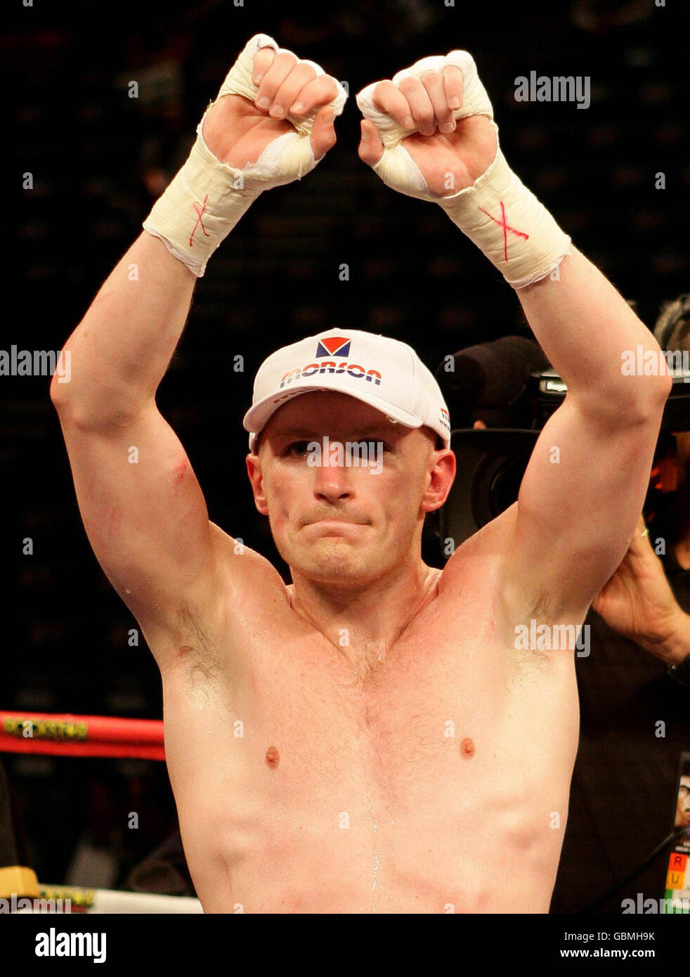Matthew Hatton celebrates beating Ernesto Zepeda during the ...