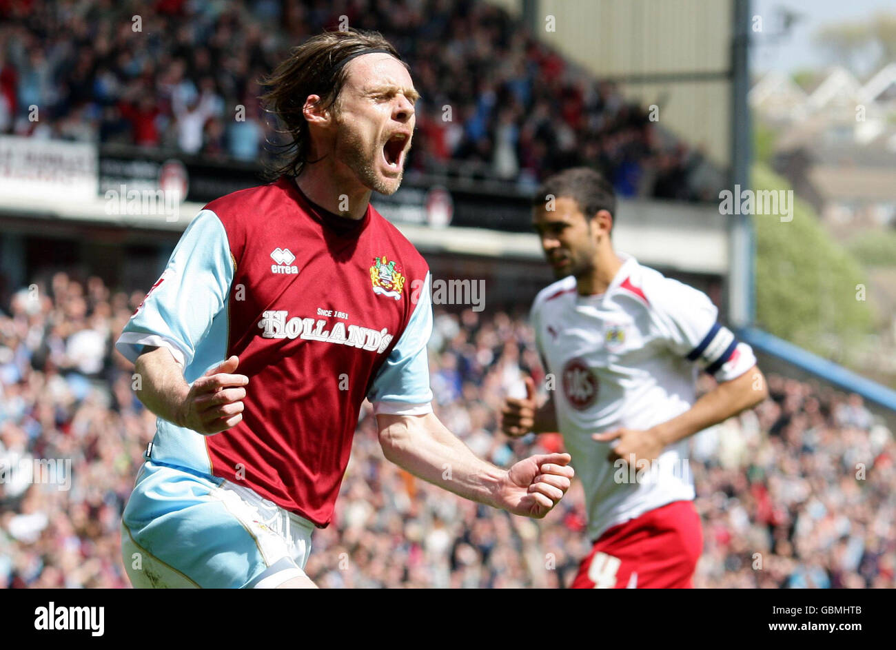 Burnley's Graham Alexander celebrates his goal during the Coca-Cola ...