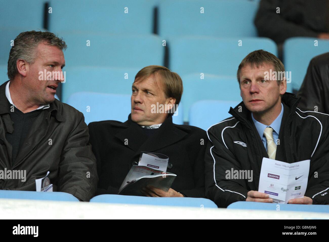 Under 21 manager stuart pearce in the stands hi-res stock photography ...