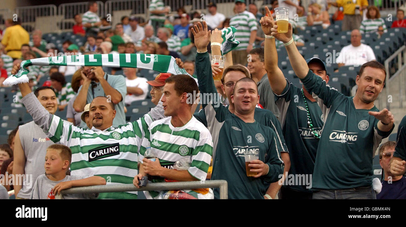 Manchester united team 2004 hi-res stock photography and images - Alamy