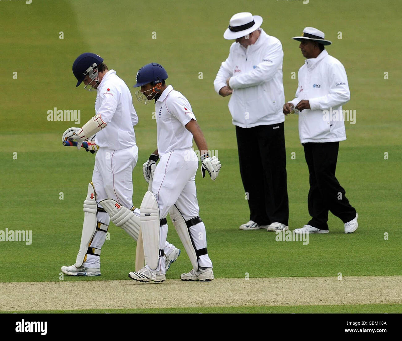 Bad light stops play during the First npower Test match at Lord's ...