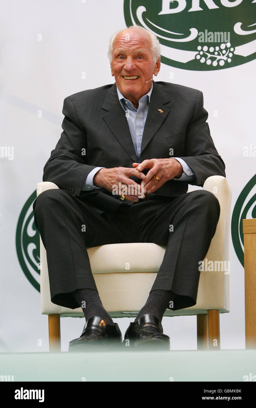 Boxing - Sir Henry Cooper Media Session - Repton Boys Club Stock Photo ...