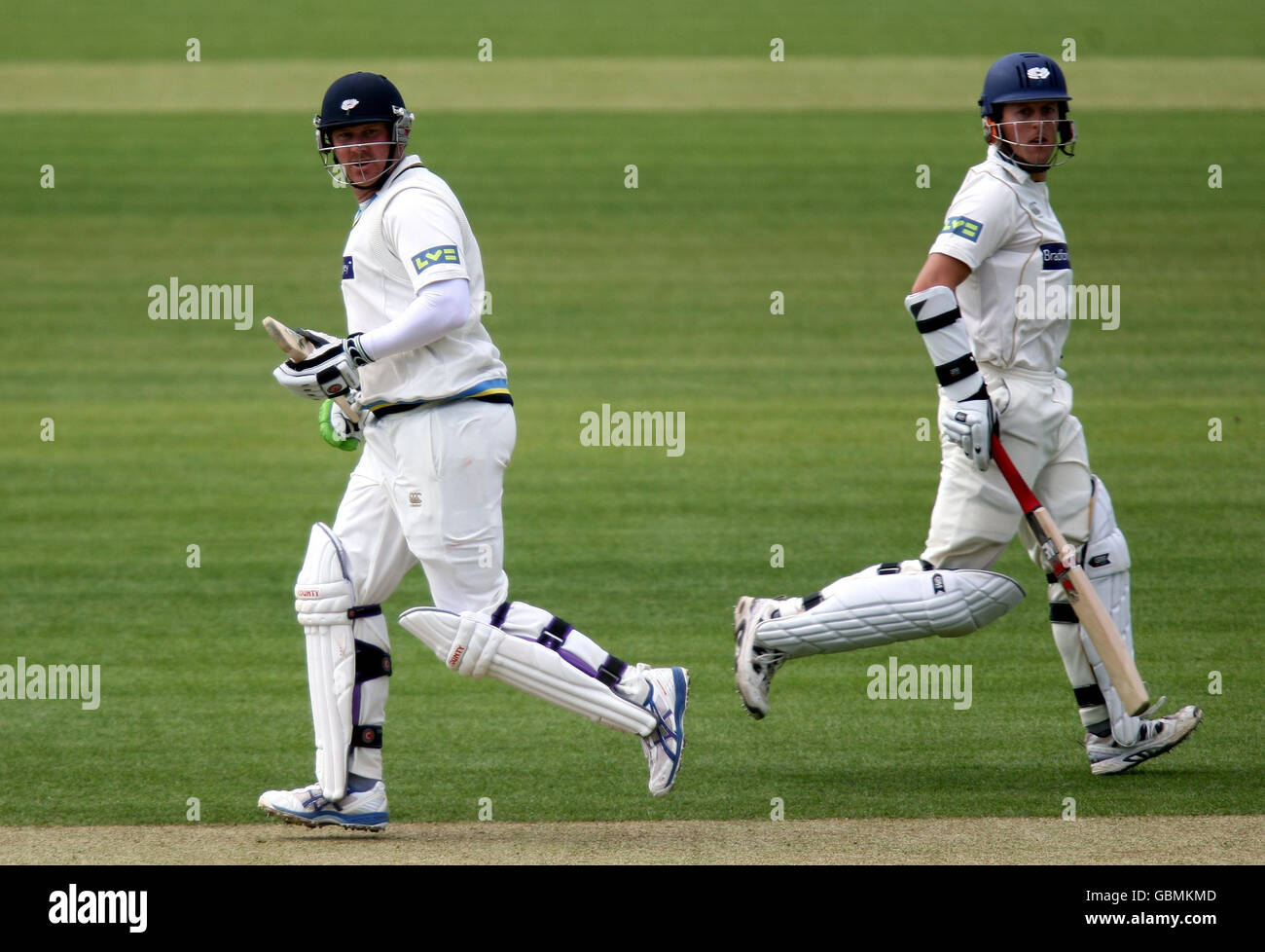 Yorkshire's Anthony McGrath and Joe Sayers accumilate more runs ...