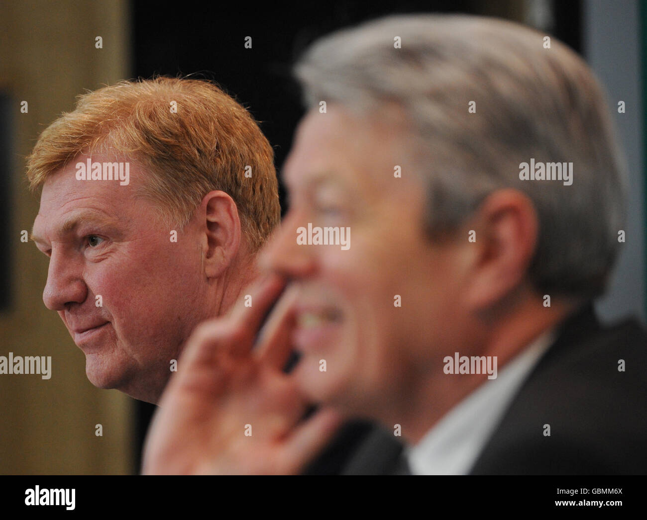 Chief medical officer liam donaldson hi-res stock photography and ...