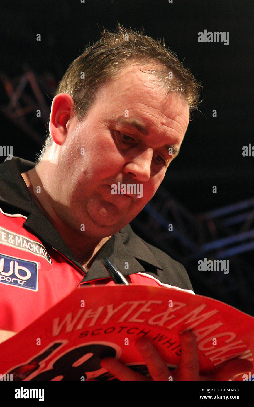 Darts - Whyte & Mackay Premier League - National Ice Centre ...