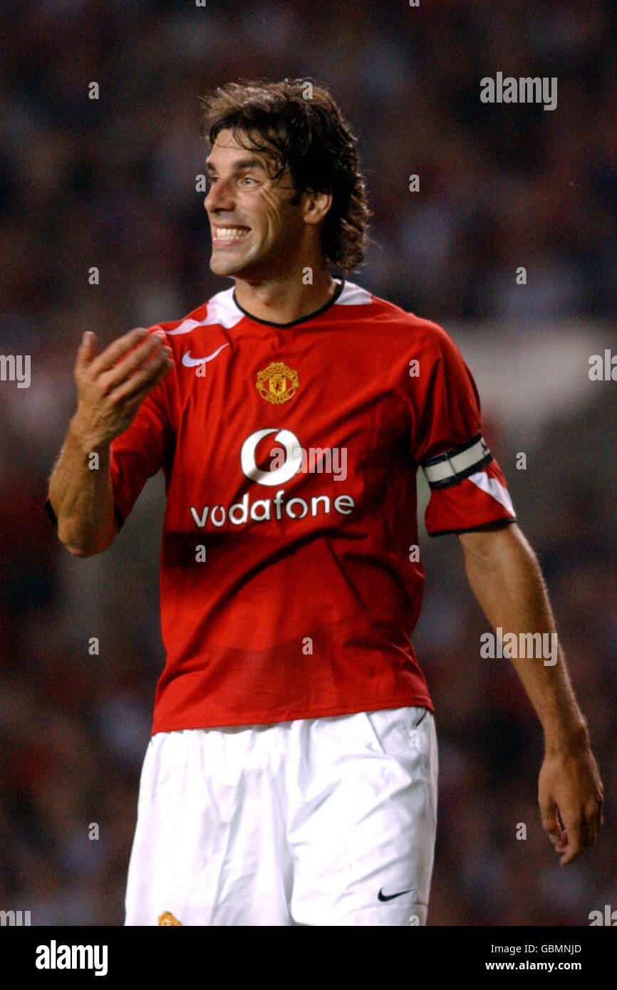 Soccer vodafone cup manchester united v psv eindhoven hi-res stock ...