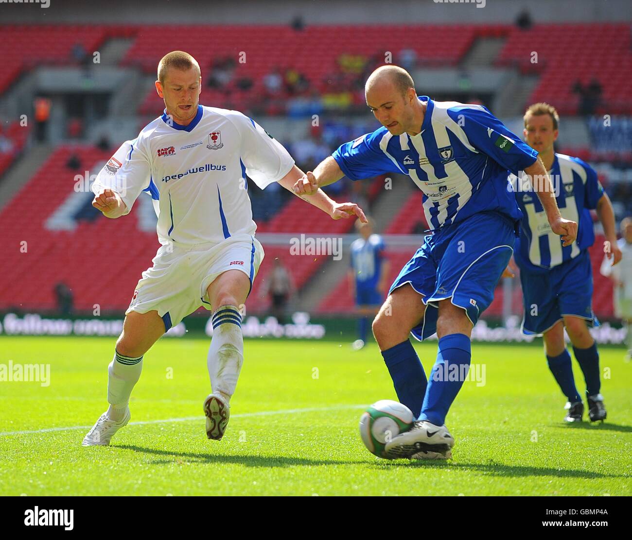 Glossop North End's Danny Yates (left) and Whitley Bay's Paul Chow ...
