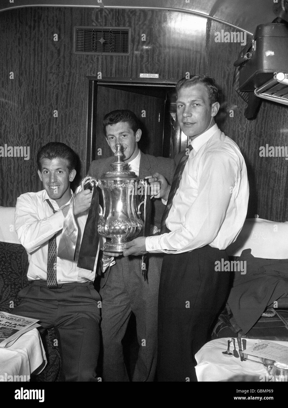 (L-R) Wolverhampton Wanderers' Peter Broadbent, Gerry Mannion and ...