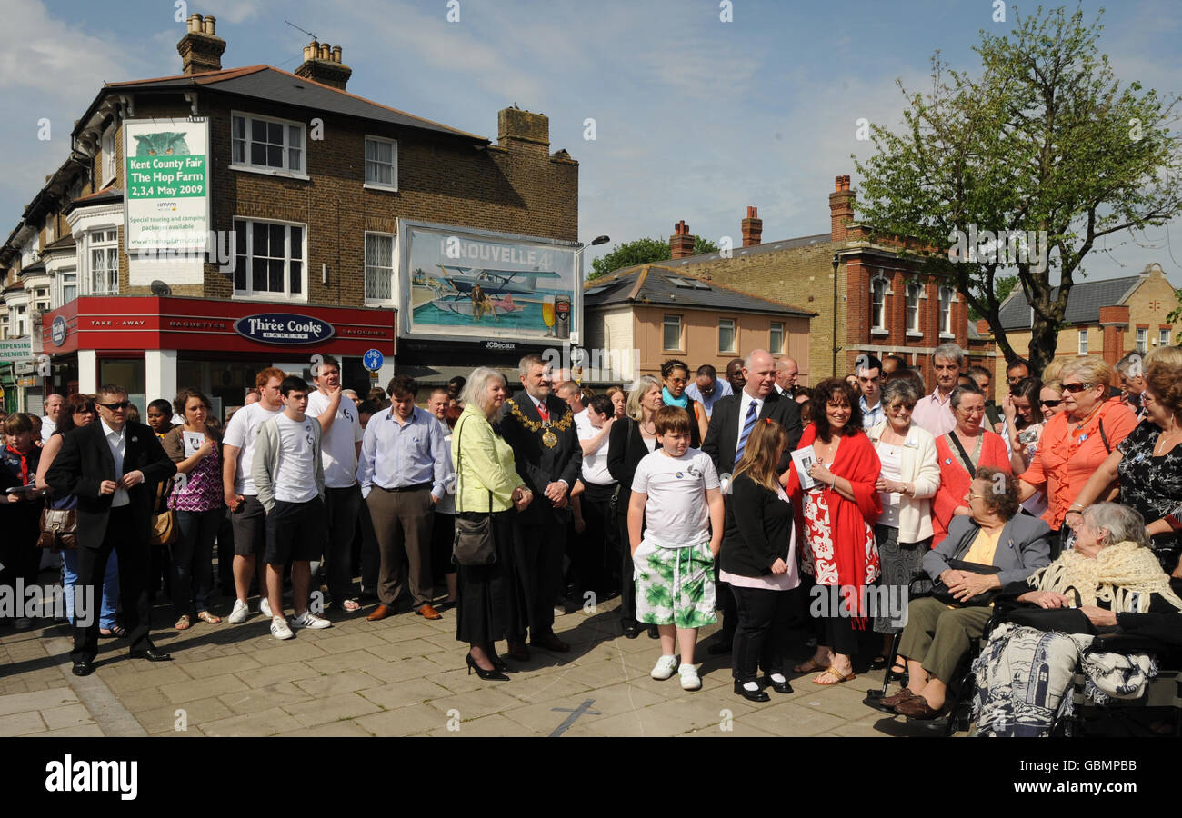 The Mizen family, friends and campaigners outside the Three Cooks ...