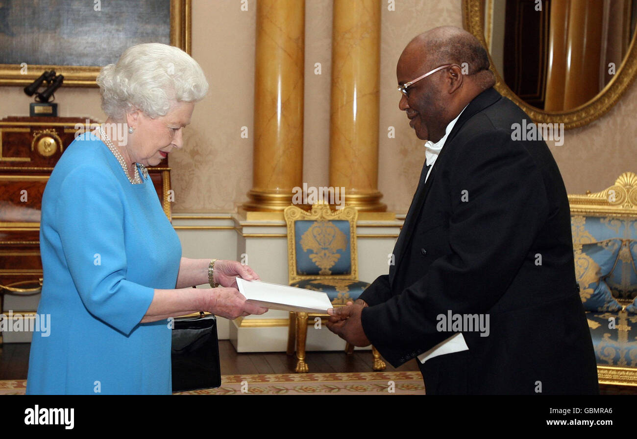 Queen Receives Credential High Resolution Stock Photography and Images ...